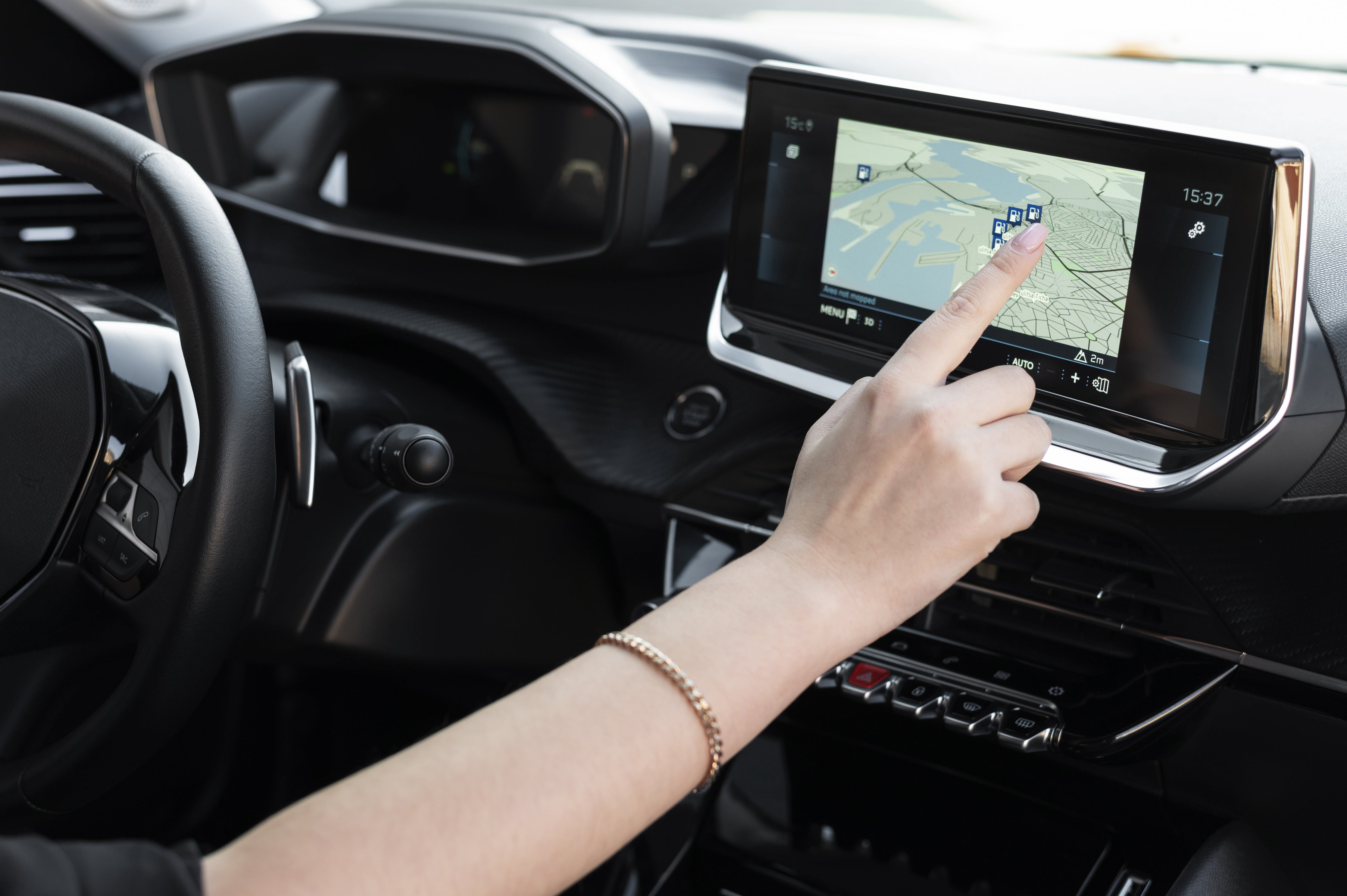 Top 5 Car Navigation Devices for Memorable Road Trips and Adventures i ...